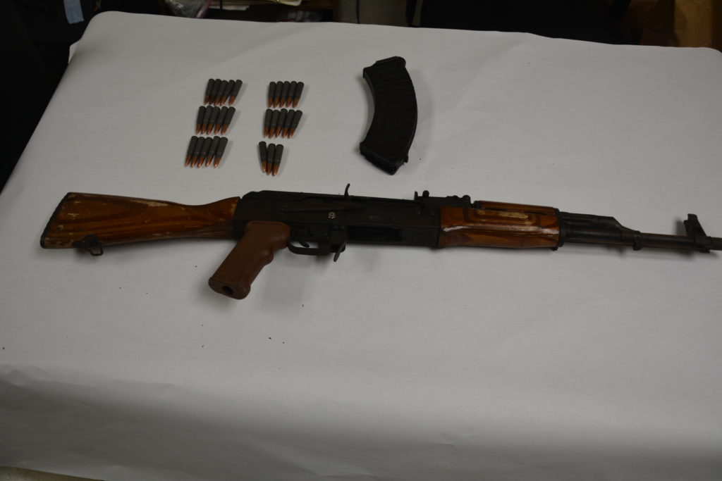 MOTOR VEHICLE ROAD COLLISION LEADS TO FIREARM RECOVERY - Royal Turks ...
